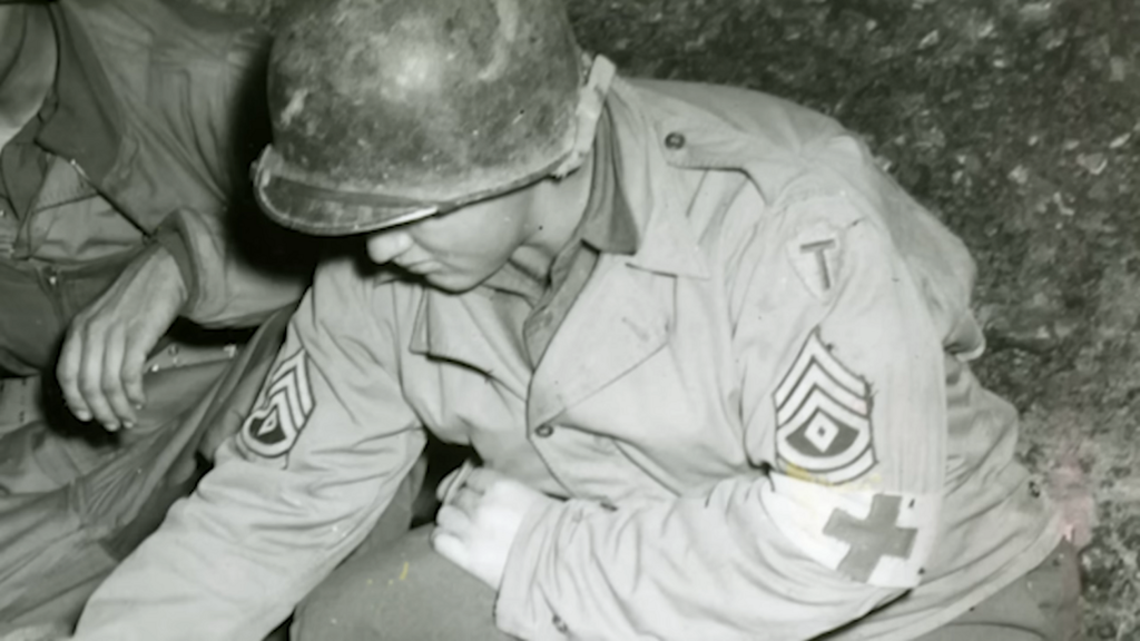 Add missing medic components of customization for certain factions - Suggestions - Enlisted